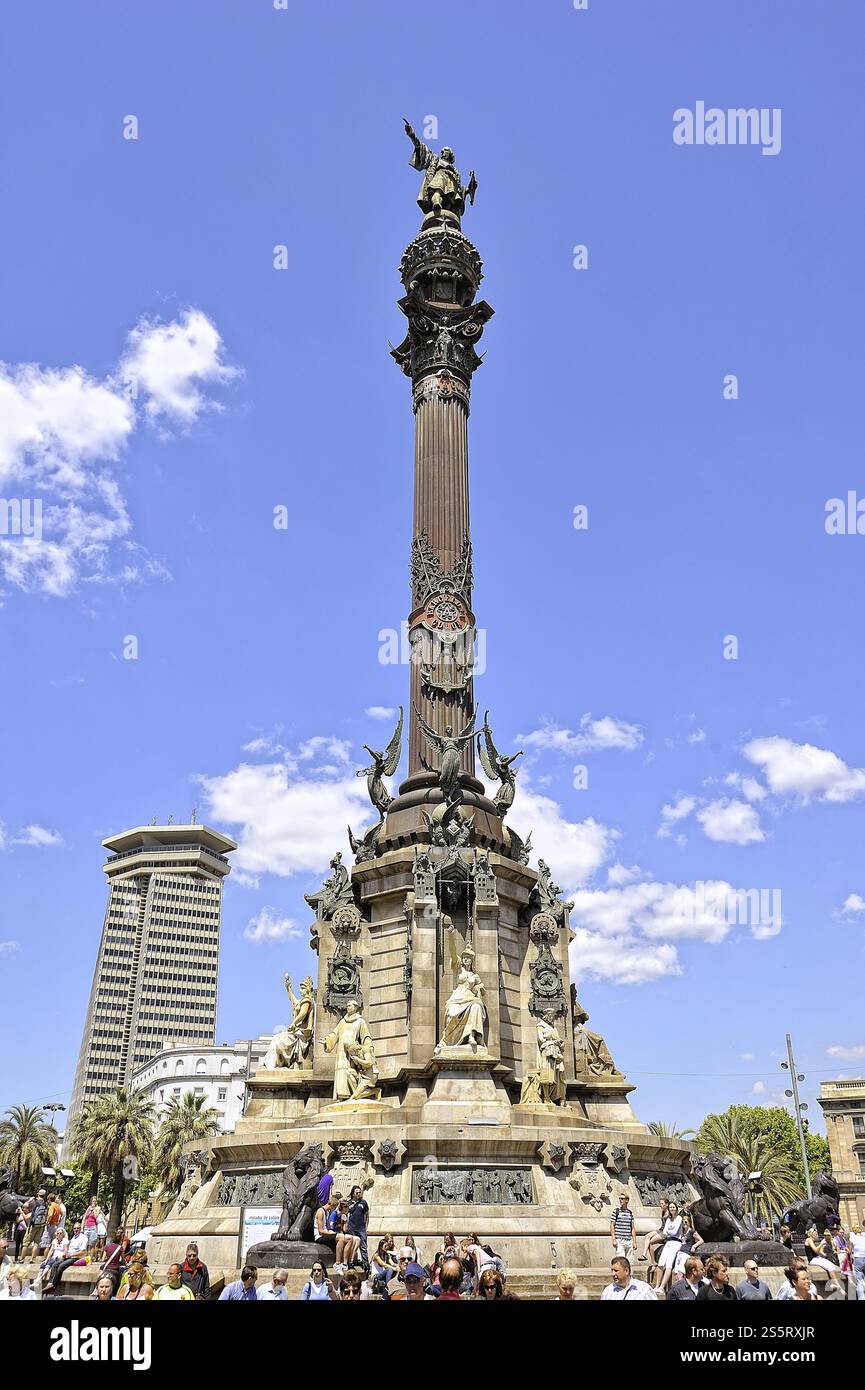 Empty square in barcelona hi-res stock photography and images - Alamy