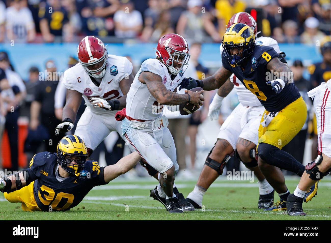 TAMPA, FL - DECEMBER 31: Alabama Crimson Tide quarterback Jalen Milroe ...