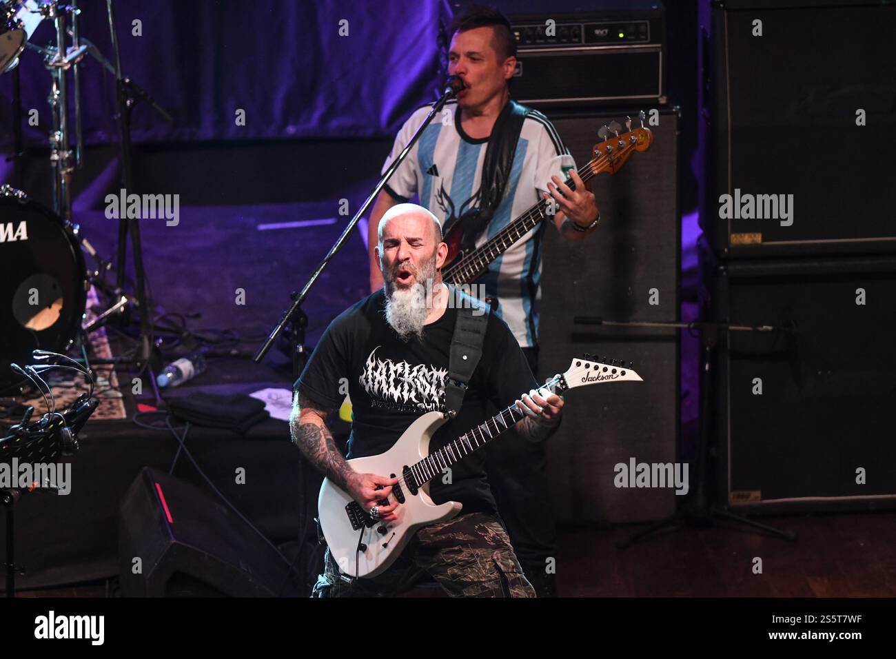 Trevor dunn bass hi-res stock photography and images - Alamy