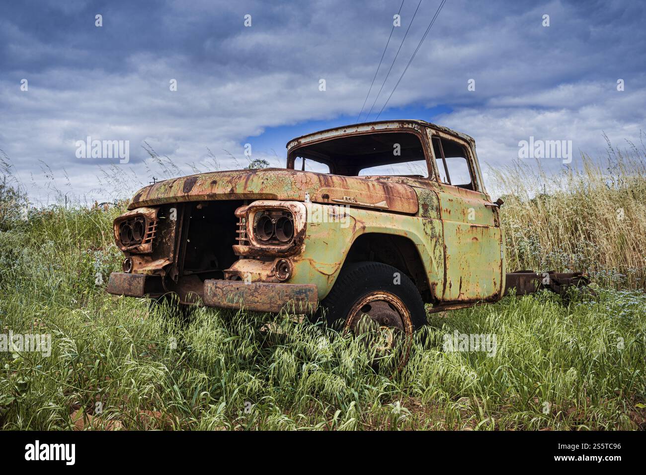 Ford F-100, Series III, year of manufacture 1958, old flatbed truck ...