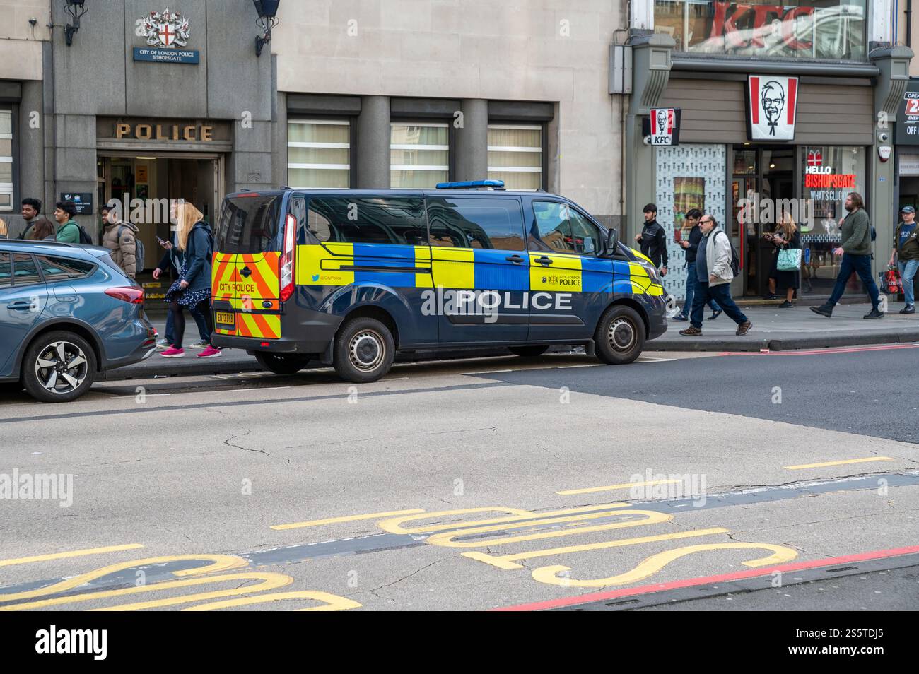 Metropolitan police london logo hi-res stock photography and images - Alamy