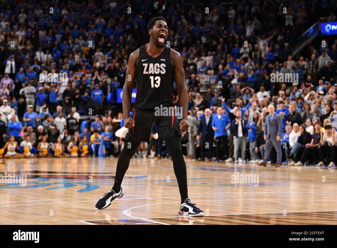 INGLEWOOD, CA - DECEMBER 28: Gonzaga Bulldogs forward Graham Ike (13 ...