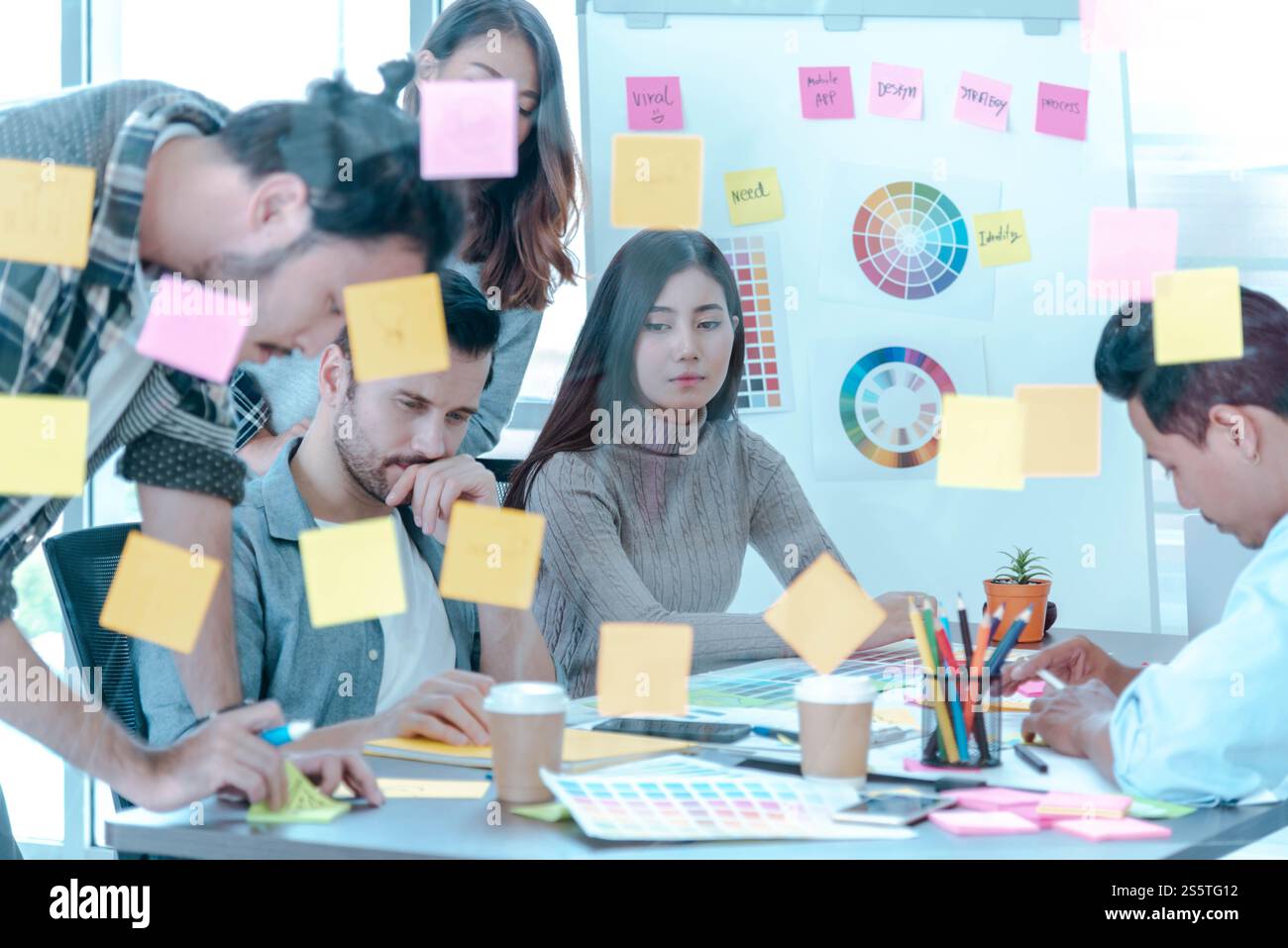 Brainstorming diversity creative design use post it sticky note team ...
