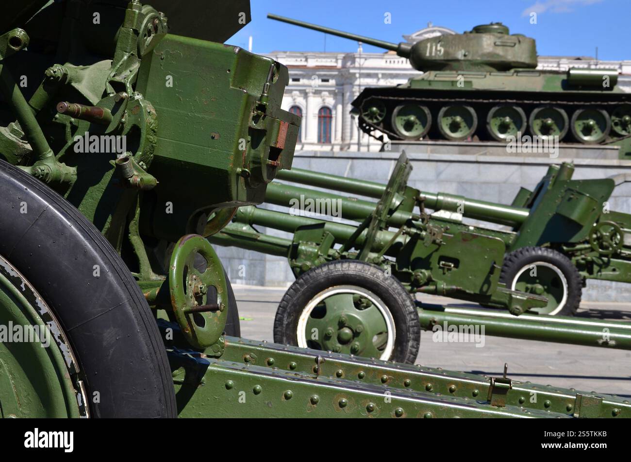 Photo russian tank hi-res stock photography and images - Alamy