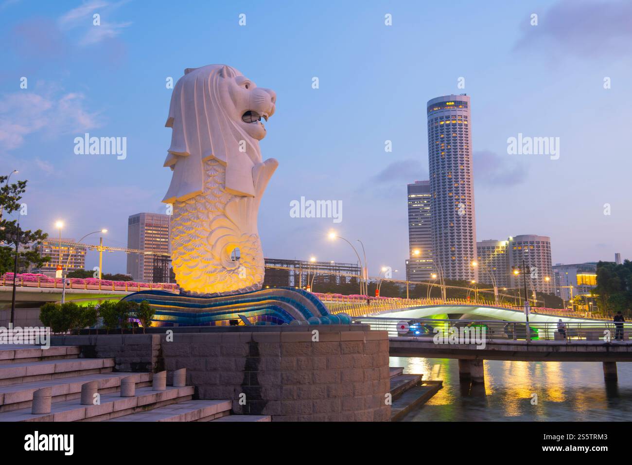 Merlion is the official mascot of Singapore at the mouth of Singapore ...