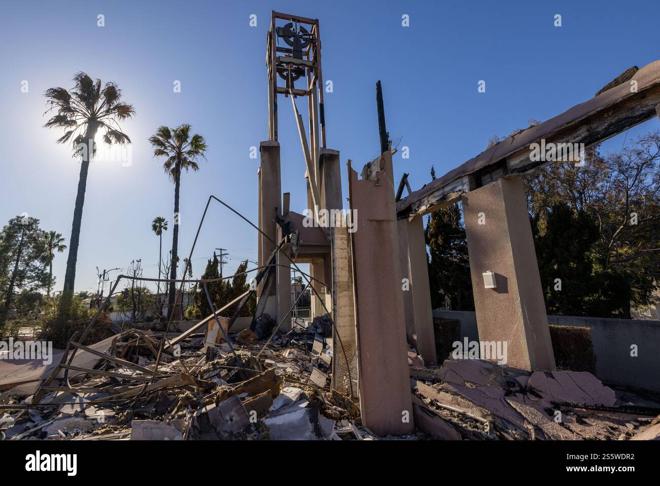 Los Angeles, United States. 14th Jan, 2025. LOS ANGELES, CALIFORNIA ...