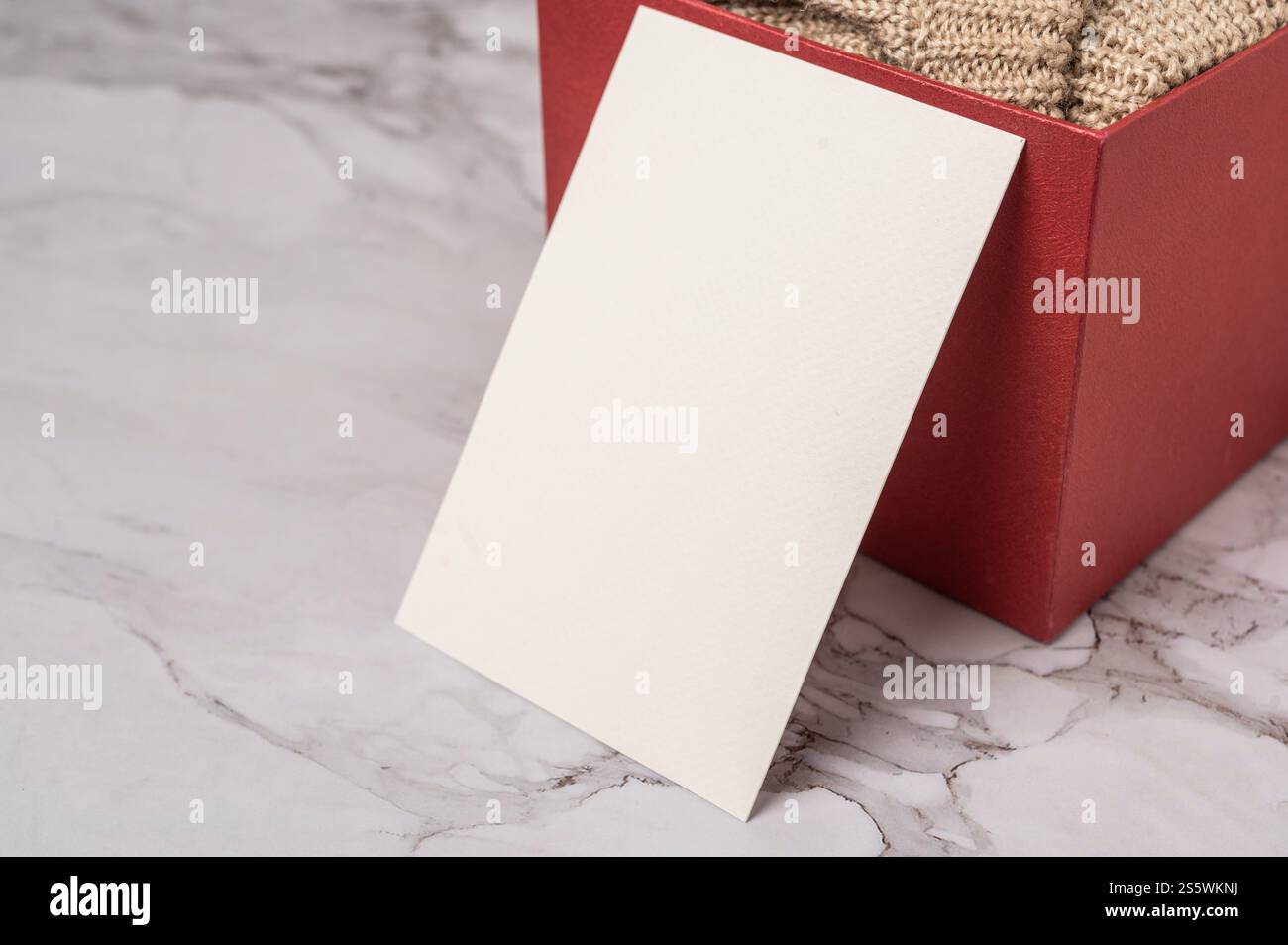 Red gift box envelope hi-res stock photography and images - Alamy