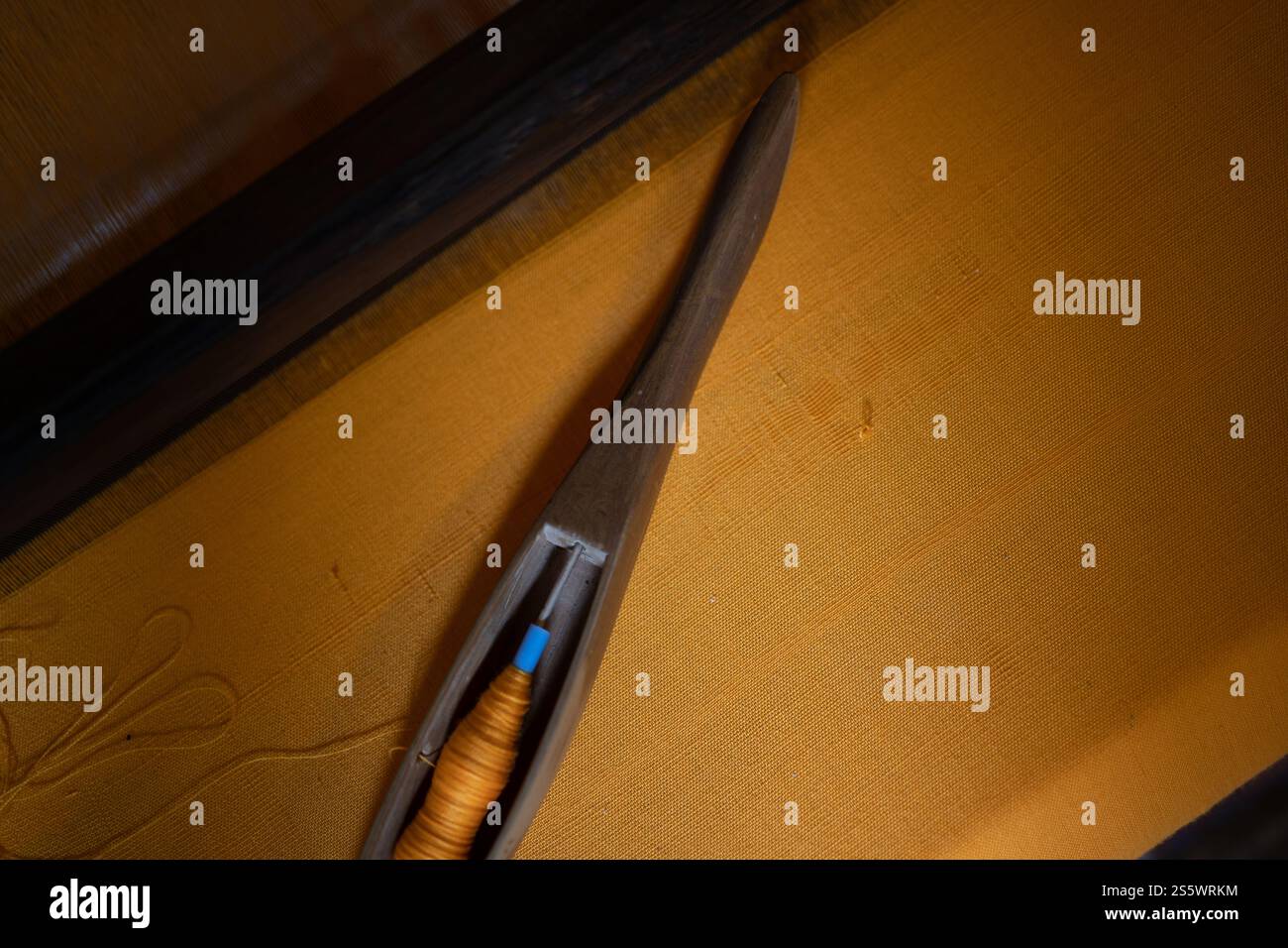 weaving machine traditional hand-weaving loom. Weaving traditional ...