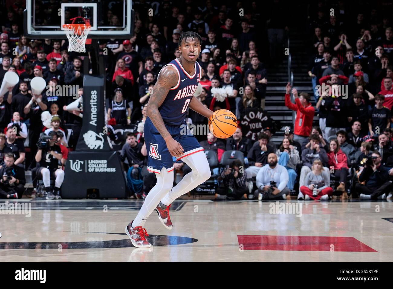 CINCINNATI, OH - JANUARY 04: Arizona Wildcats guard Jaden Bradley (0 ...