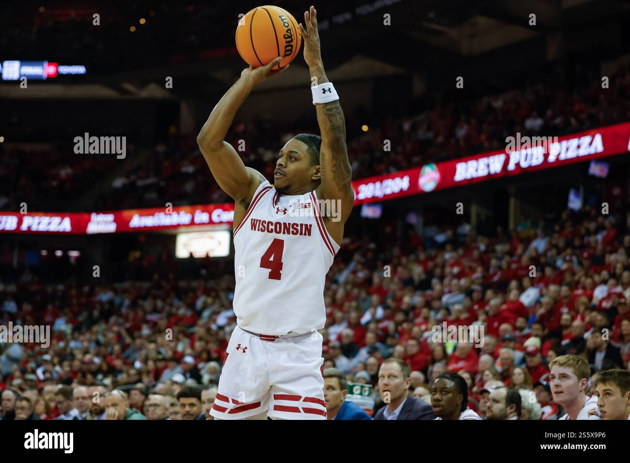Madison, WI, USA. 14th Jan, 2025. Wisconsin Badgers guard Kamari McGee ...
