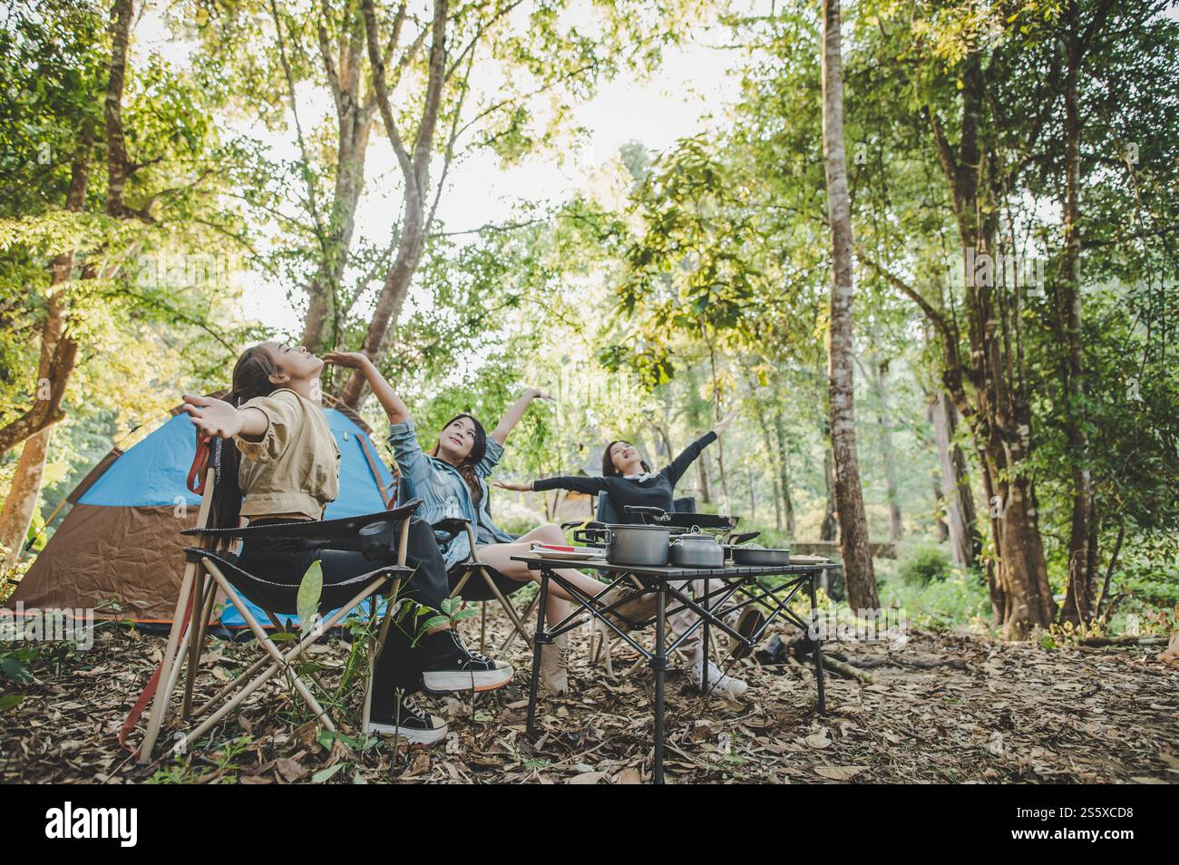 Camper camping on nature in hi-res stock photography and images - Alamy