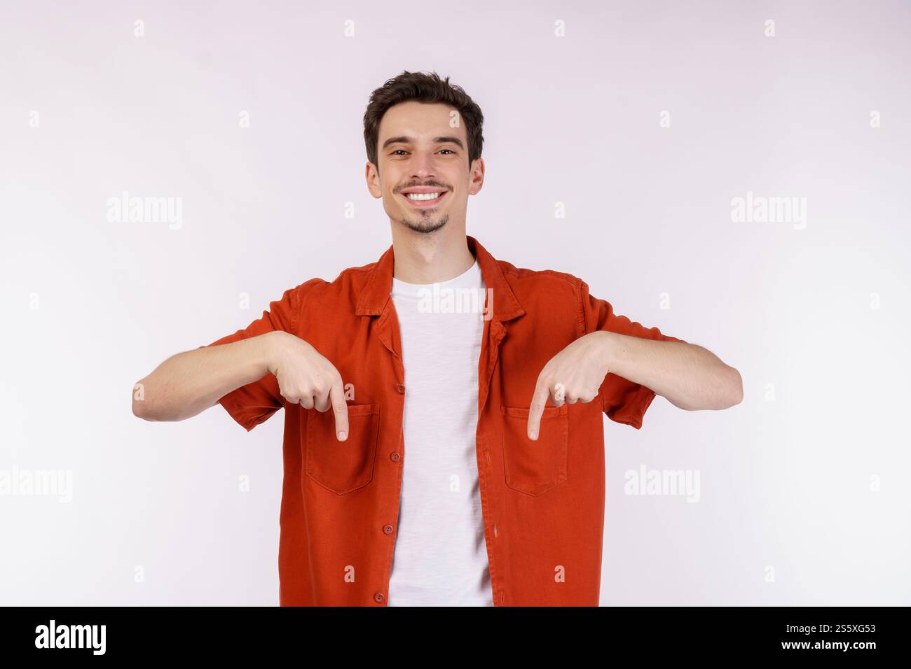 Pointing guy hi-res stock photography and images - Alamy