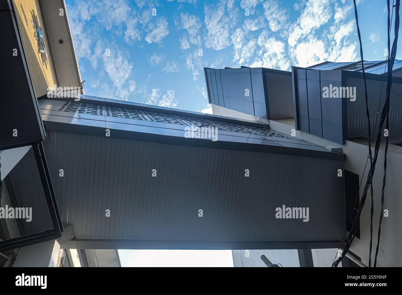 bridge connecting the two buildings Stock Photo - Alamy