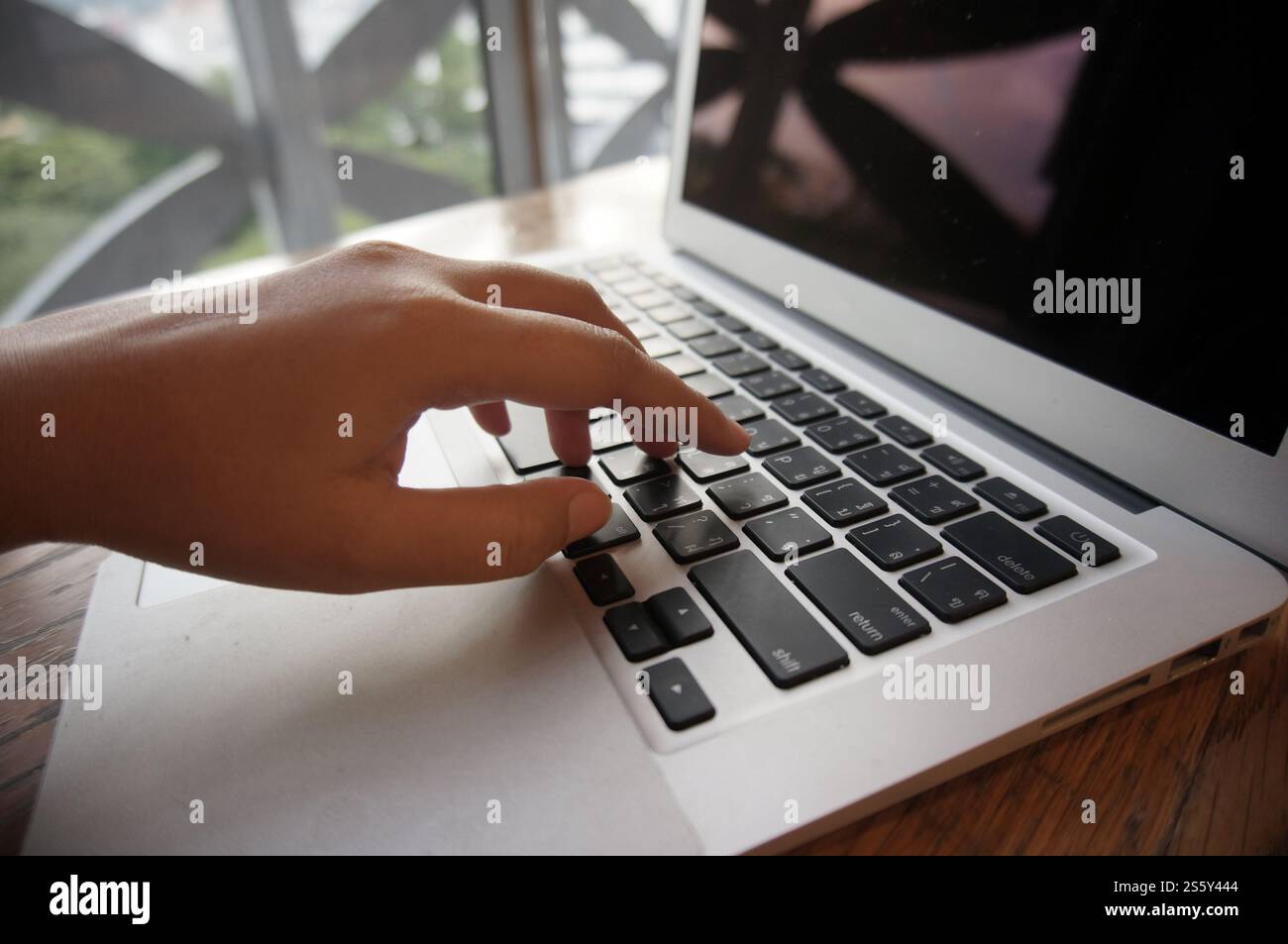 Qwerty keyboard layout hi-res stock photography and images - Alamy