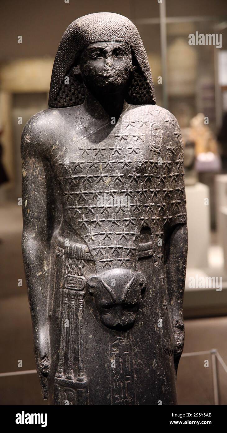 Statue of Anen, 2nd priest of Amon. Granodiorite. New Kingdom. 18th ...