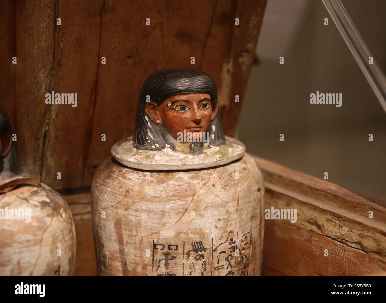 Caponic jars of Wadjren, overseer on the two granaries, in a chest ...