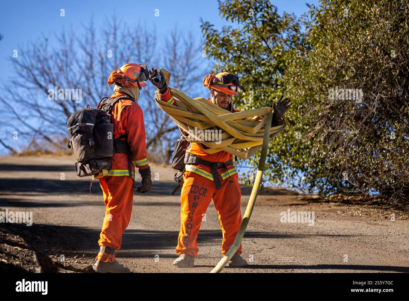 Los Angeles, United States. 14th Jan, 2025. Inmates from California's ...