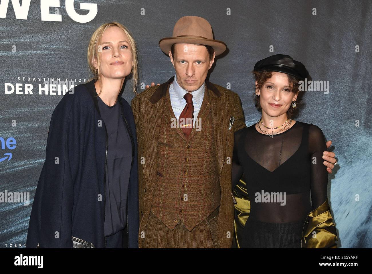 Isabel Thierauch, Alexander Scheer und Kristin Suckow bei „Der Heimweg ...