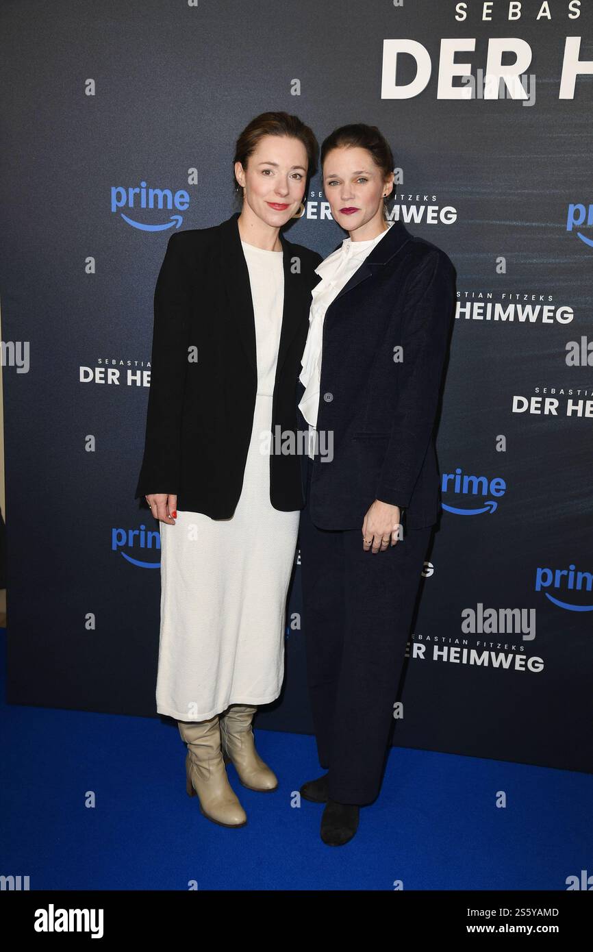 Friederike Linke und Sarah Elena Timpe Koch bei „Der Heimweg“ Film ...
