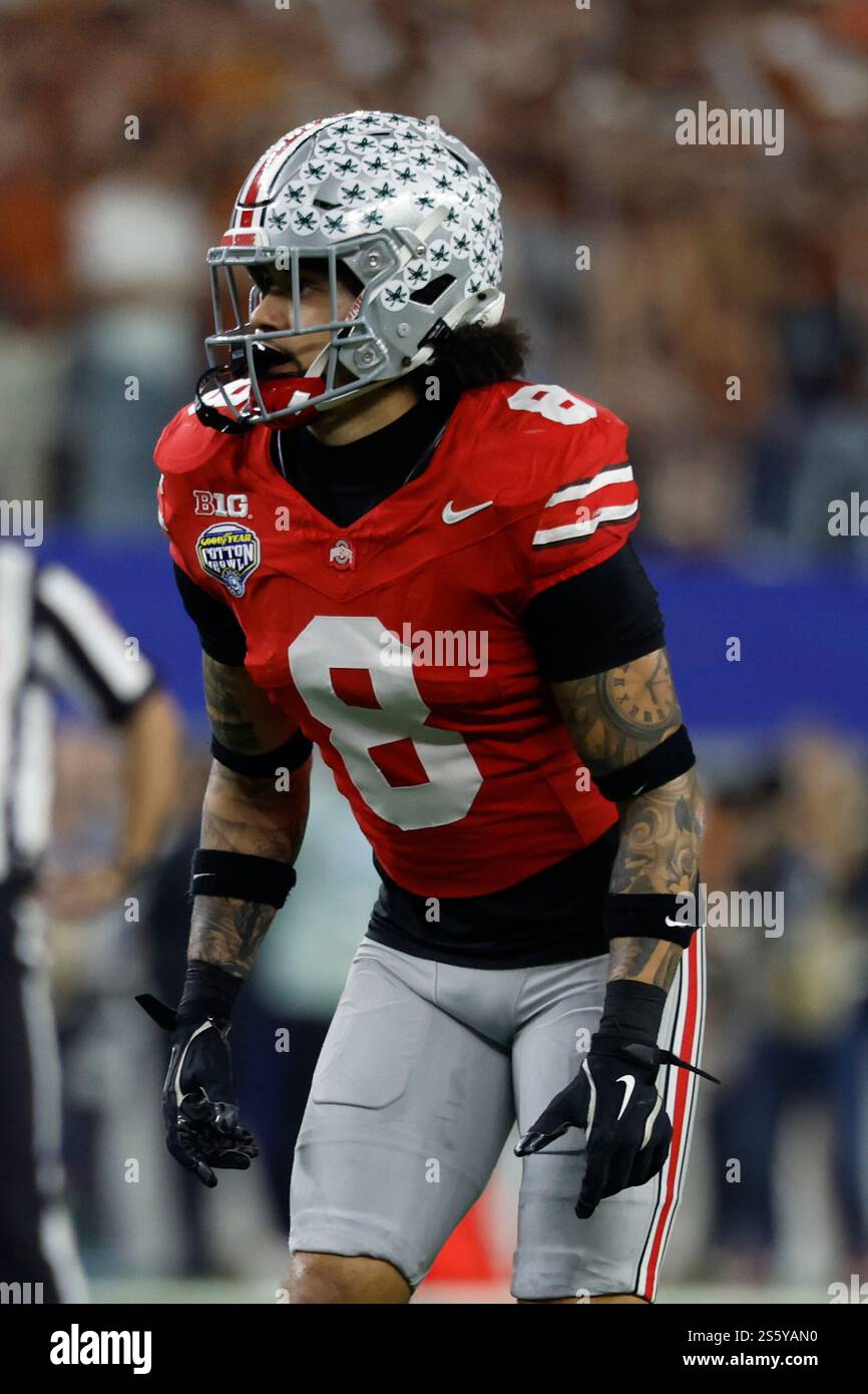 Ohio State defensive back Lathan Ransom (8) lines up for the snap ...