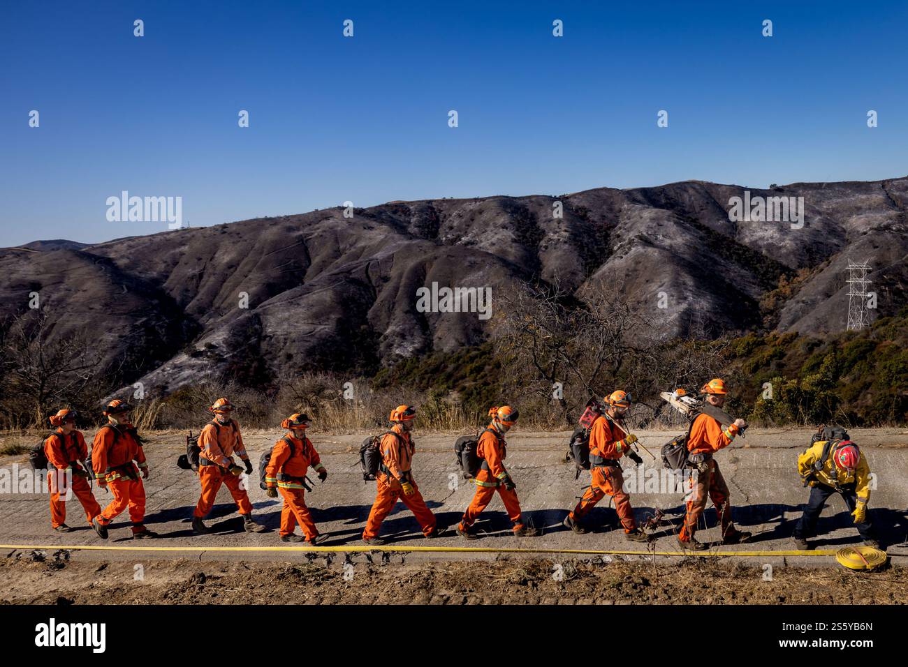 Los Angeles, California, USA. 14th Jan, 2025. Inmates from California's ...