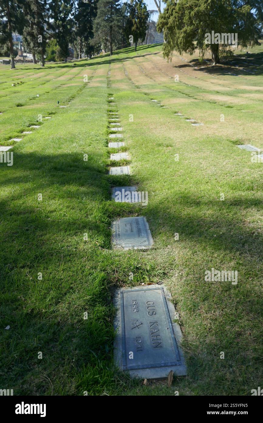 Glendale, California, USA 13th January 2025 Lyricist Gus Kahn Grave in ...