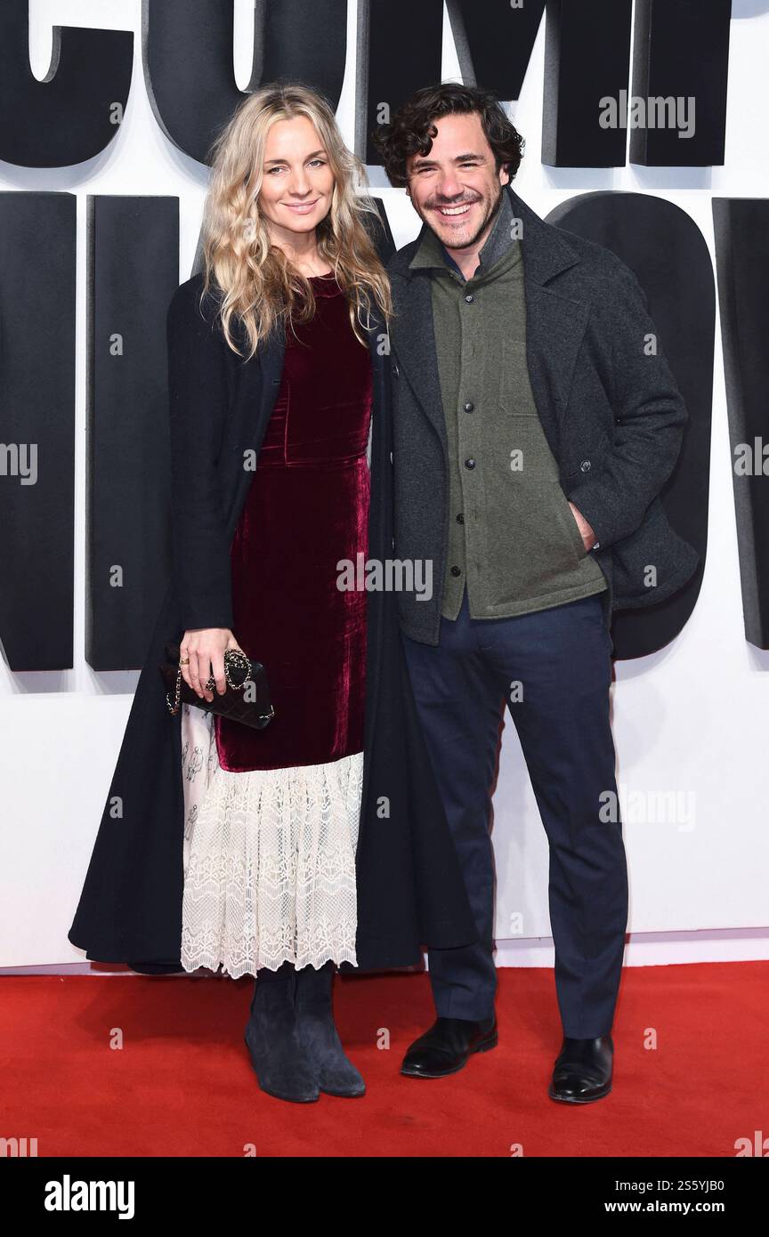 Jemma Powell und Jack Savoretti bei der Premiere des Kinofilms A ...