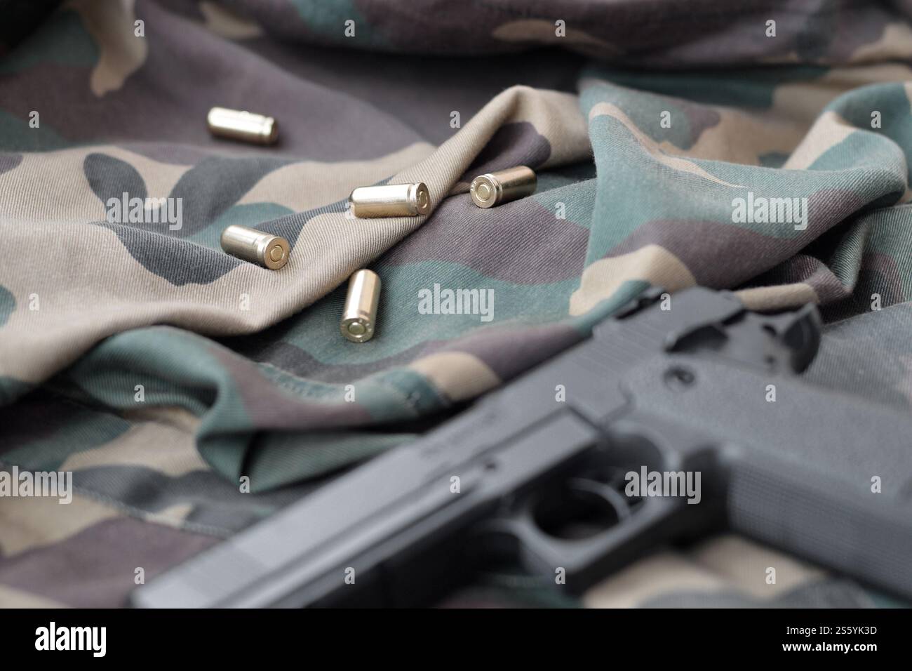 Shellcasings hi-res stock photography and images - Alamy