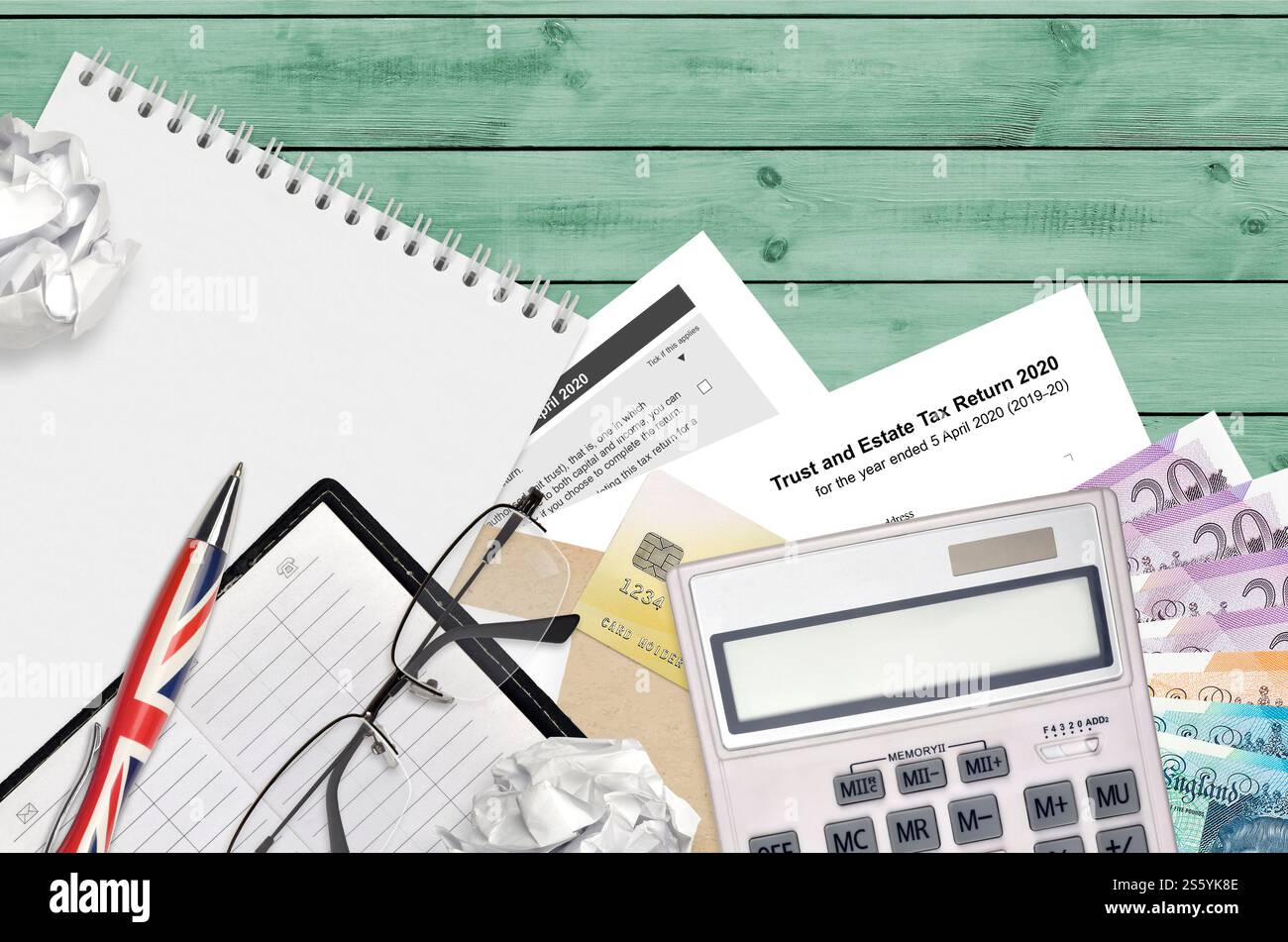 English Tax form sa900 Trust and estate tax return 2020 from HM revenue ...