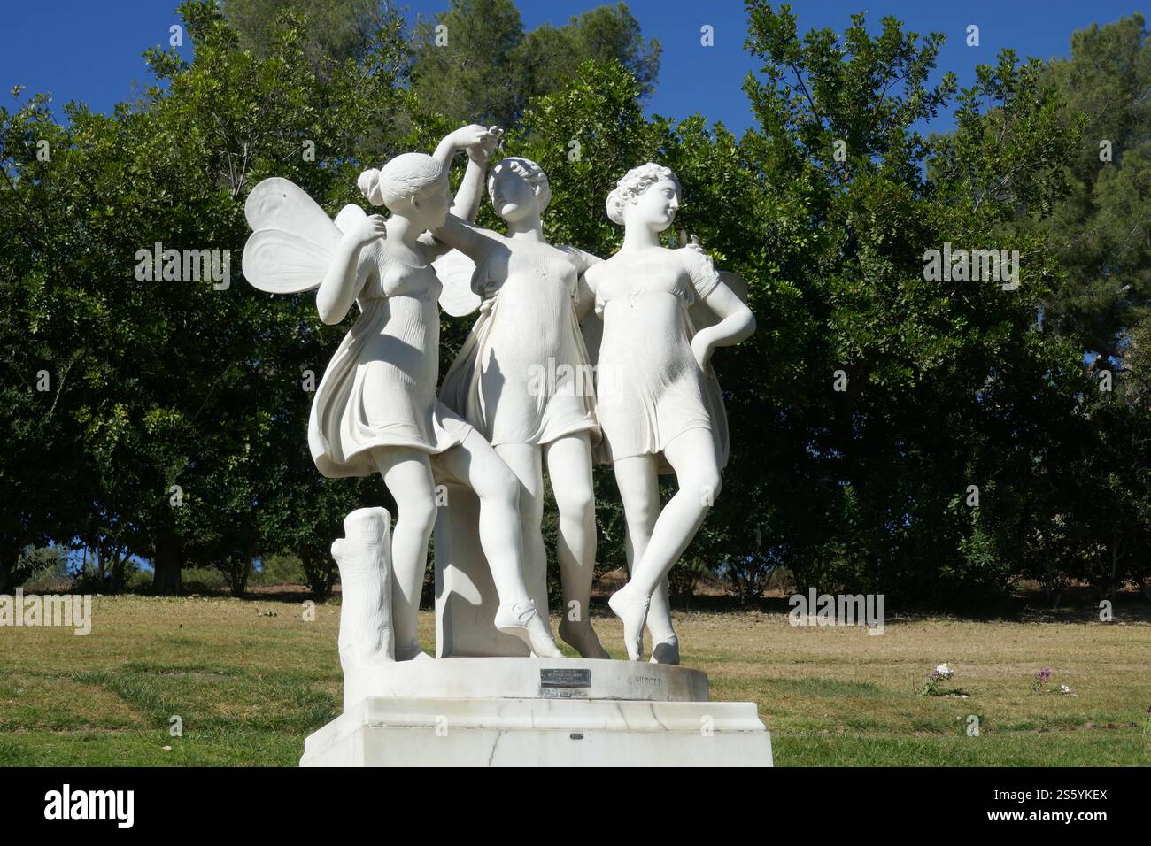Glendale, California, USA 13th January 2025 Statues on Grave at Forest ...