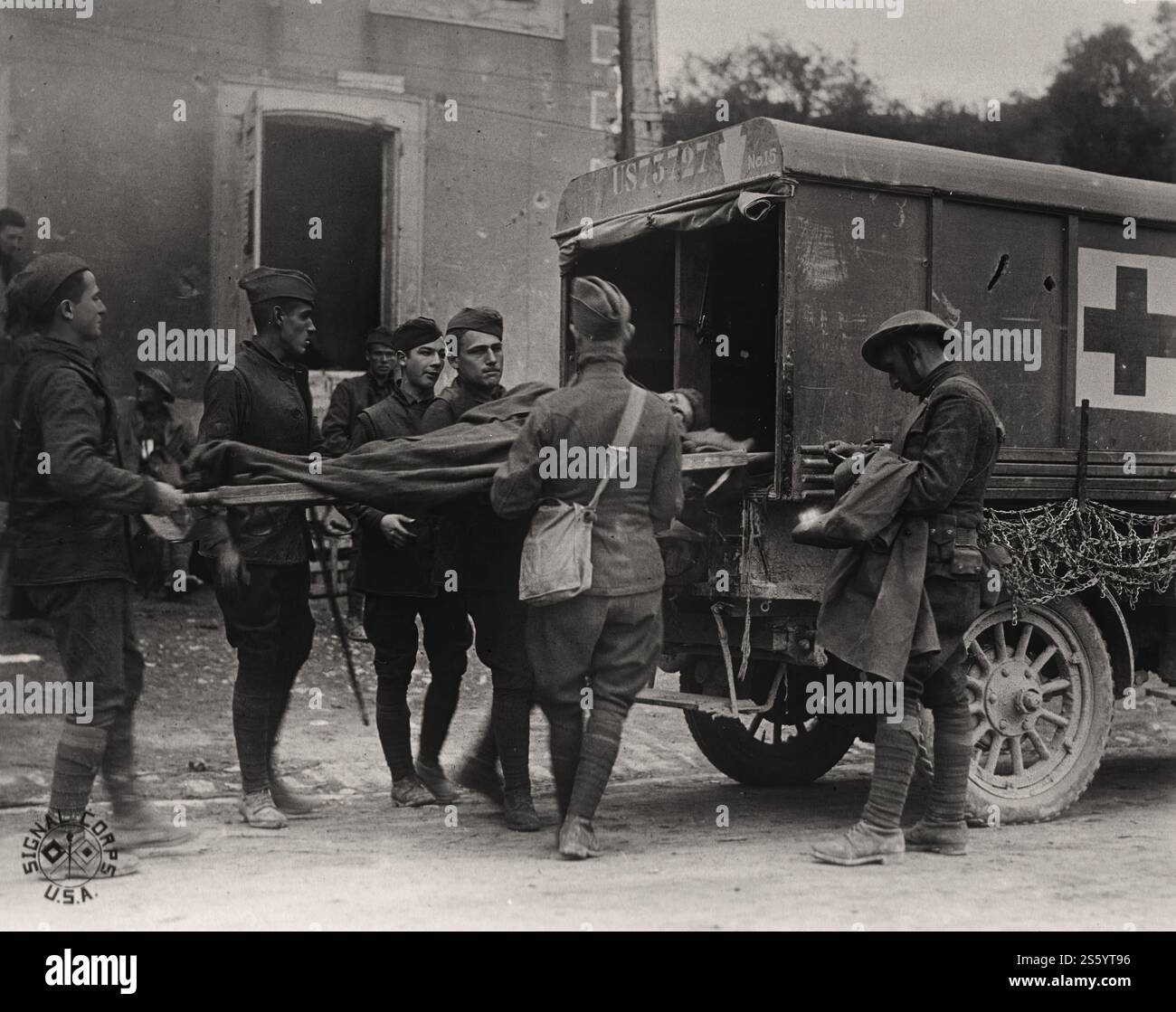 Medicine in Wartime - U.S. Army Field Hospital No. 28, Varennes, France ...
