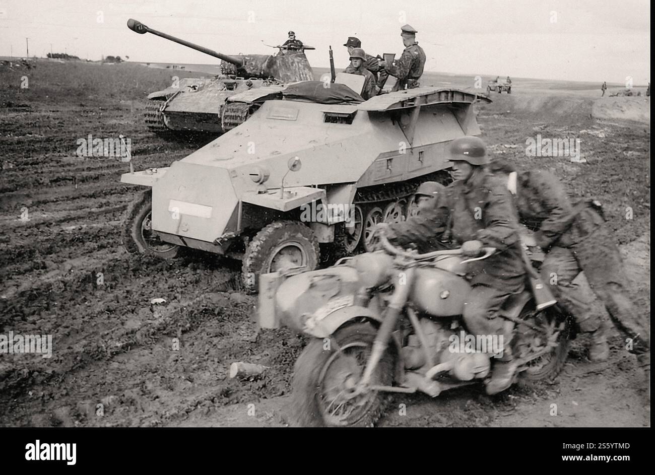 Sd.Kfz. 251 - 7 and Pz.V Ausf.A - Historical document, photographer ...