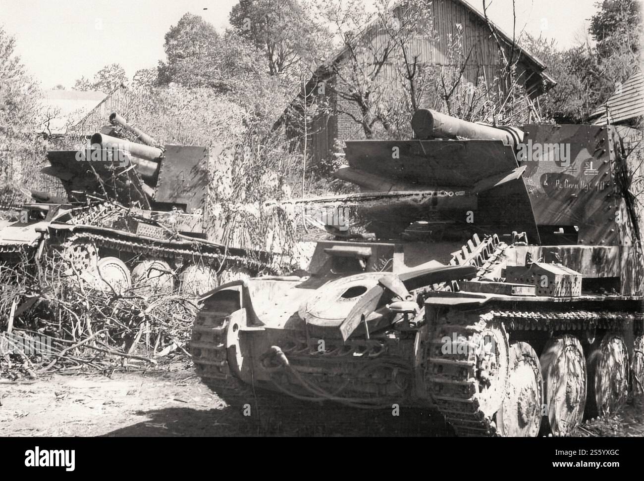 Abandoned 150mm self-propelled guns Sd.Kfz. 138 - 1 Ausf. M 'Grille ...