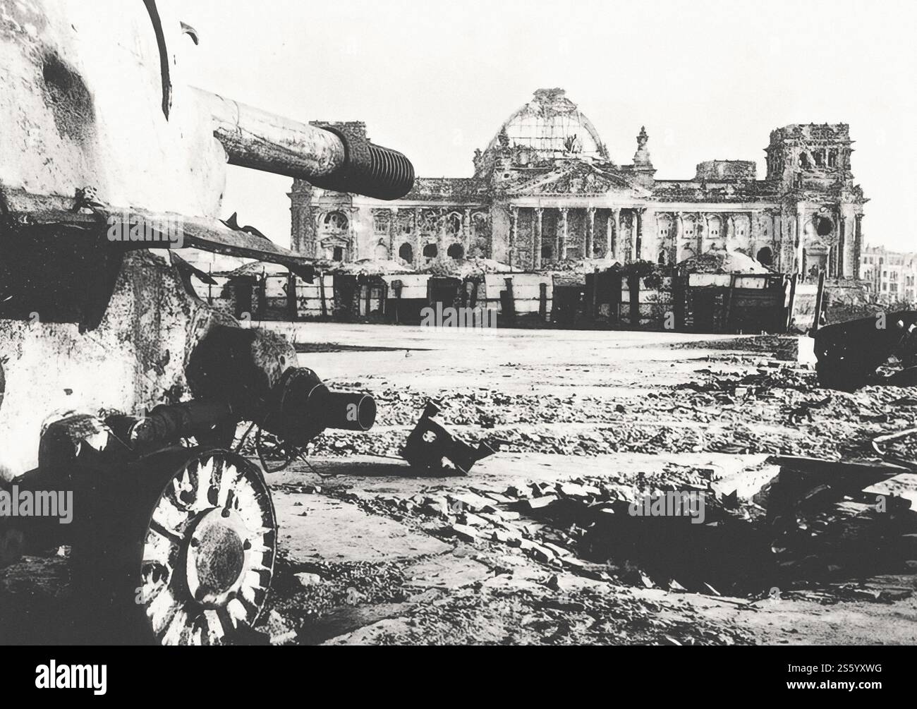 The ruins of the Reichstag. 1947. - Historical document, photographer ...