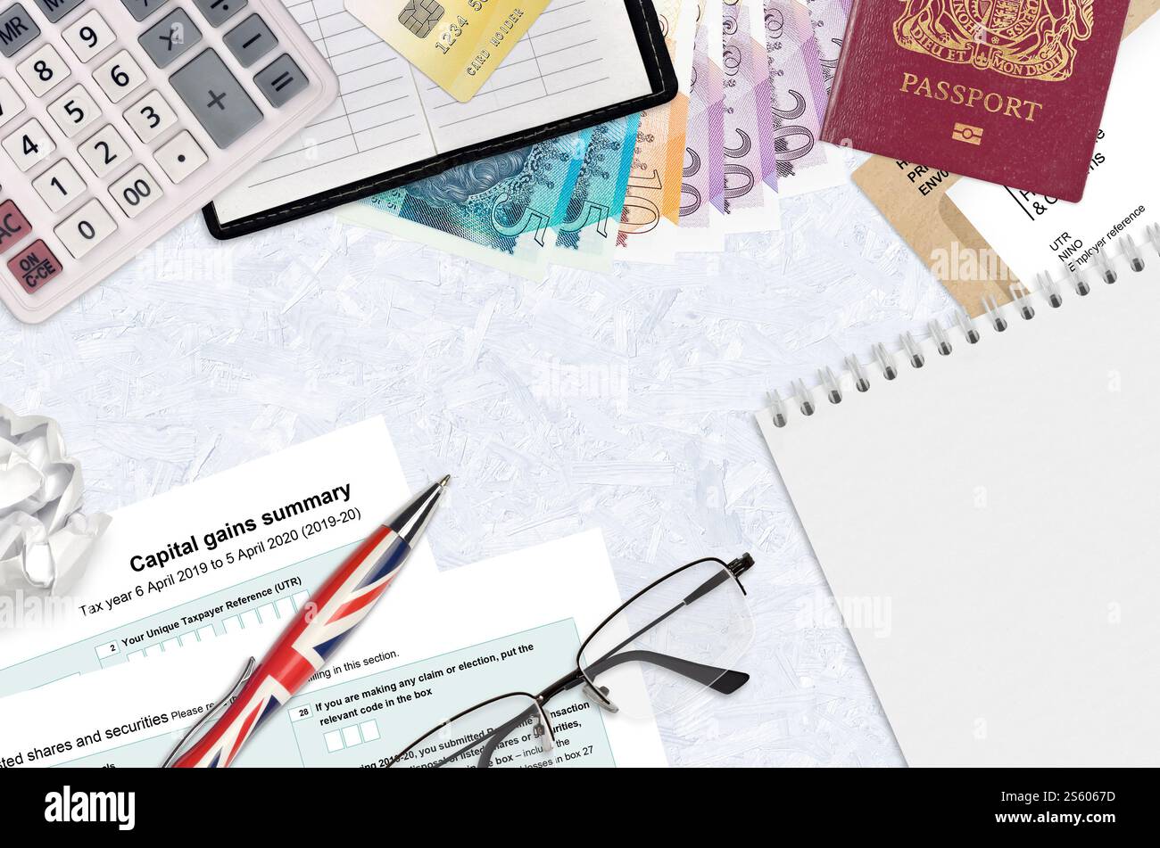 English tax form sa107 hi-res stock photography and images - Alamy