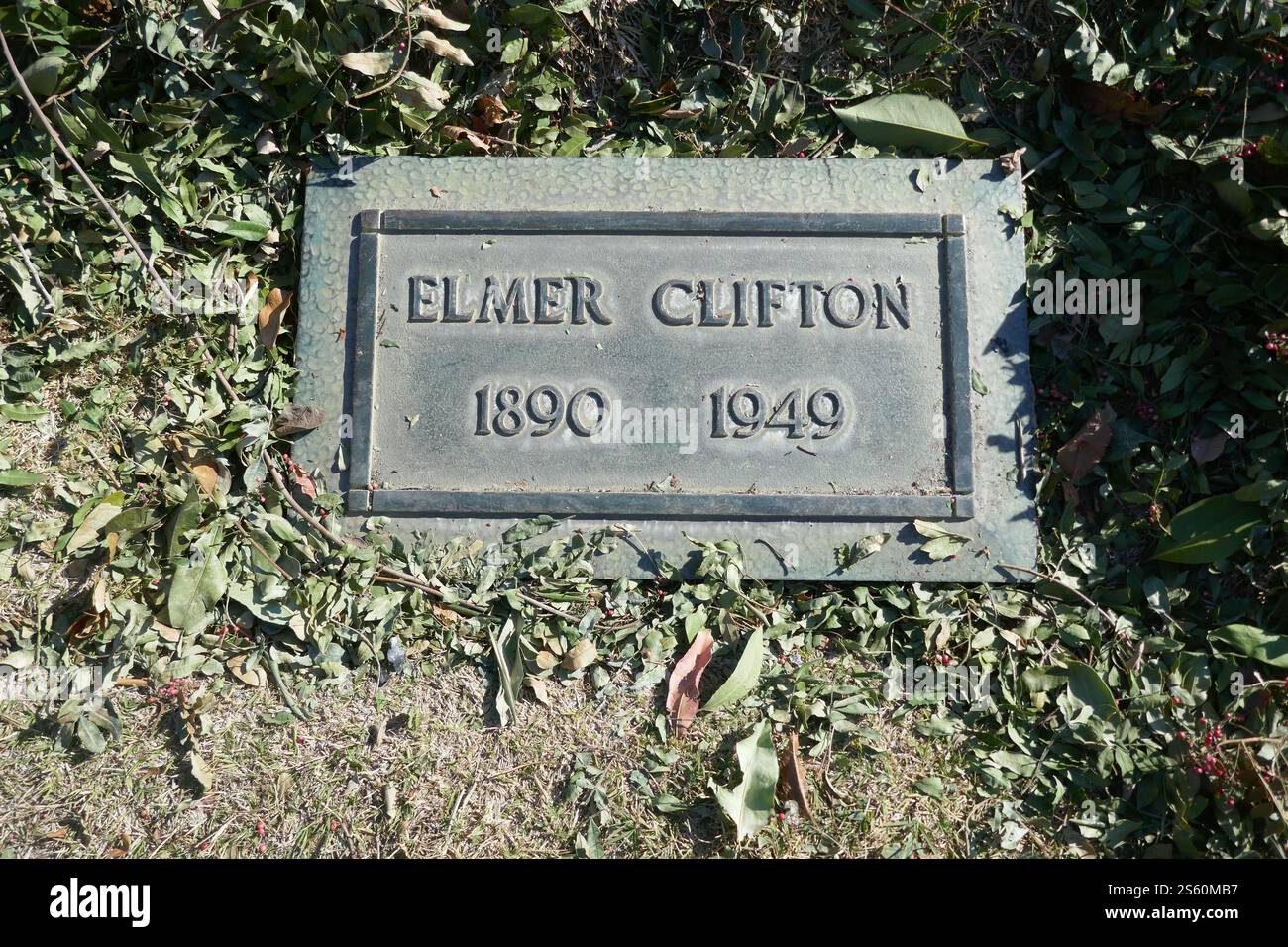 Glendale, California, USA 13th January 2025 Director/Actor Elmer Clifton Grave in Tranquility at ...