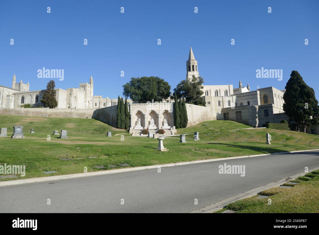 Glendale, California, USA 13th January 2025 The Great Mauseoleum where Lon Chaney, Elizabeth ...