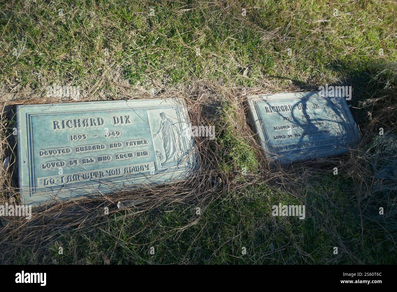 Glendale, California, USA 13th January 2025 Actor Richard Dix Grave and ...