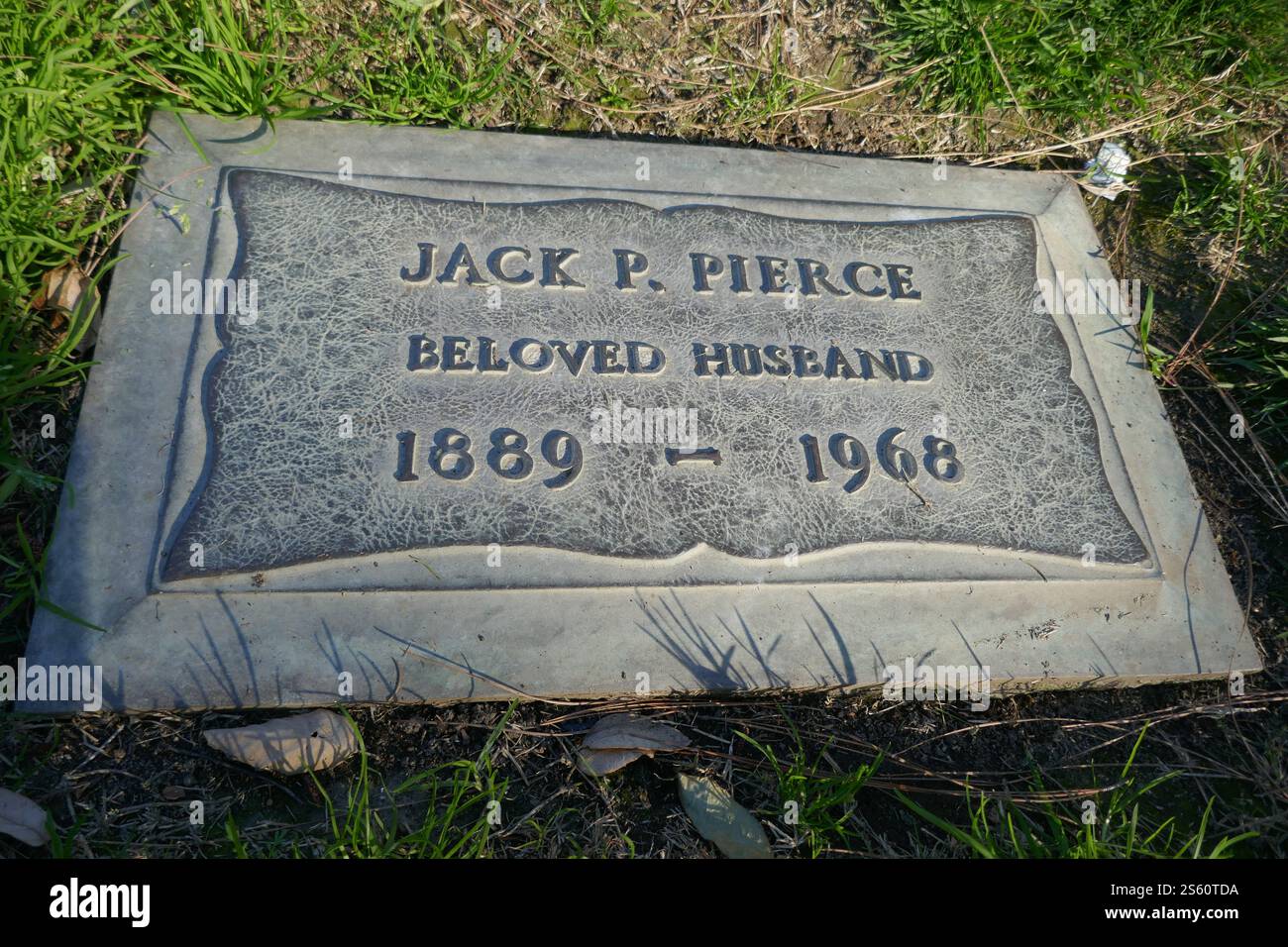 Glendale, California, USA 13th January 2025 Make-up Artist Jack Pierce Grave in Whispering Pines ...