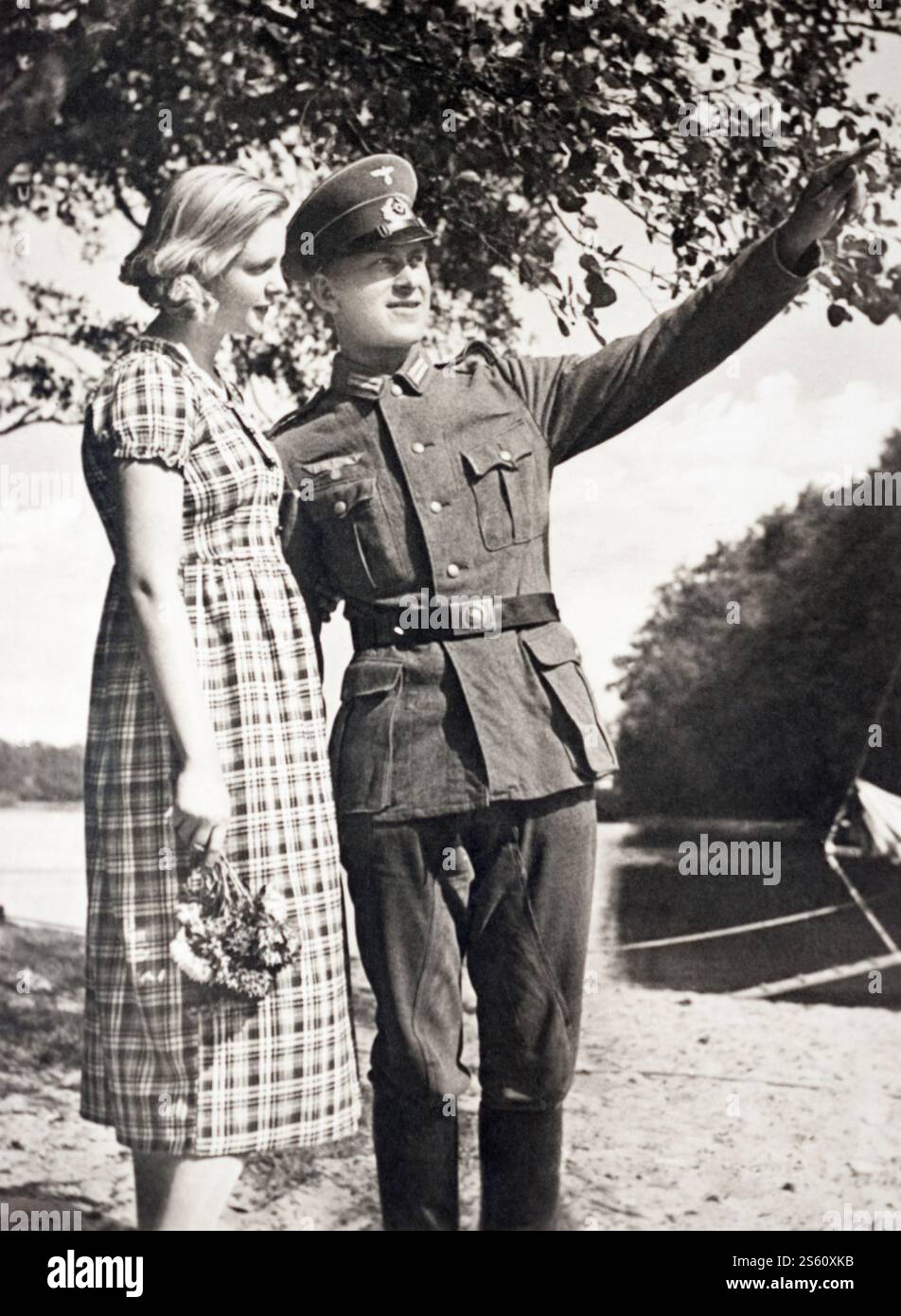 A German soldier with his sweetheart during the Second World War Stock ...