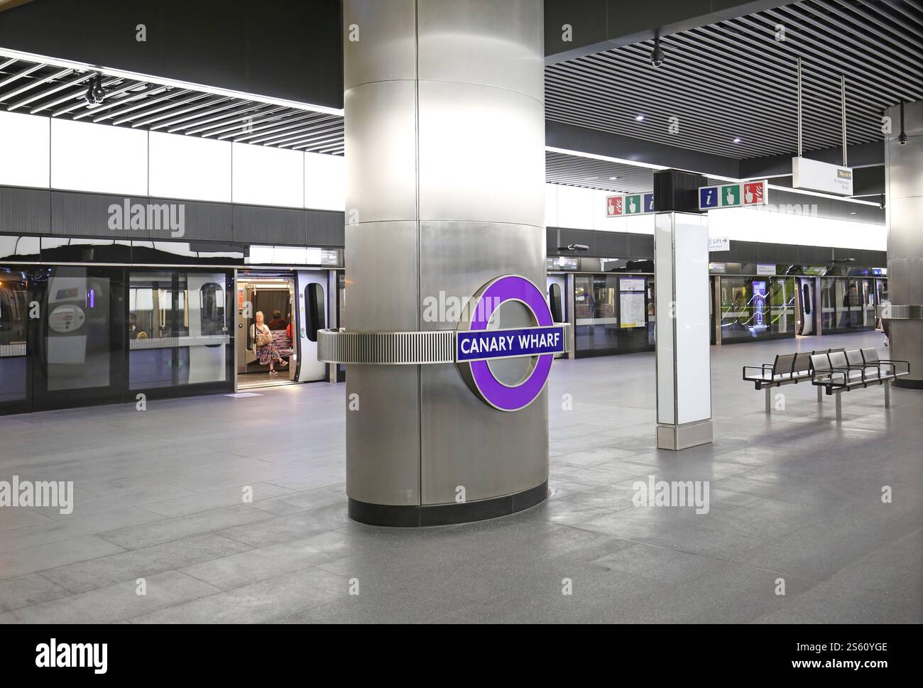 Underground train platform at the new Elizabeth Line station at Canary ...