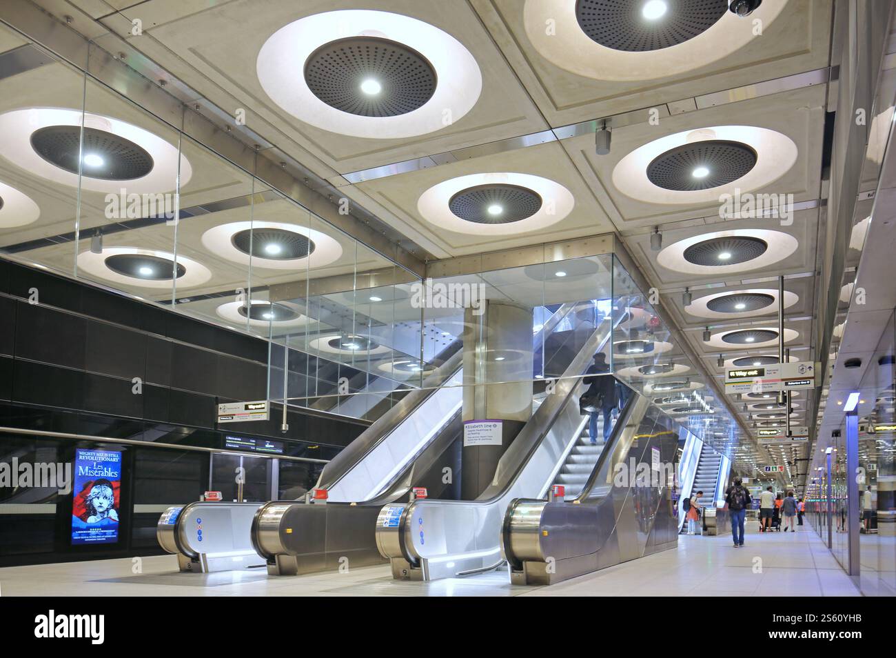 Underground train platform at the new Elizabeth Line station at ...