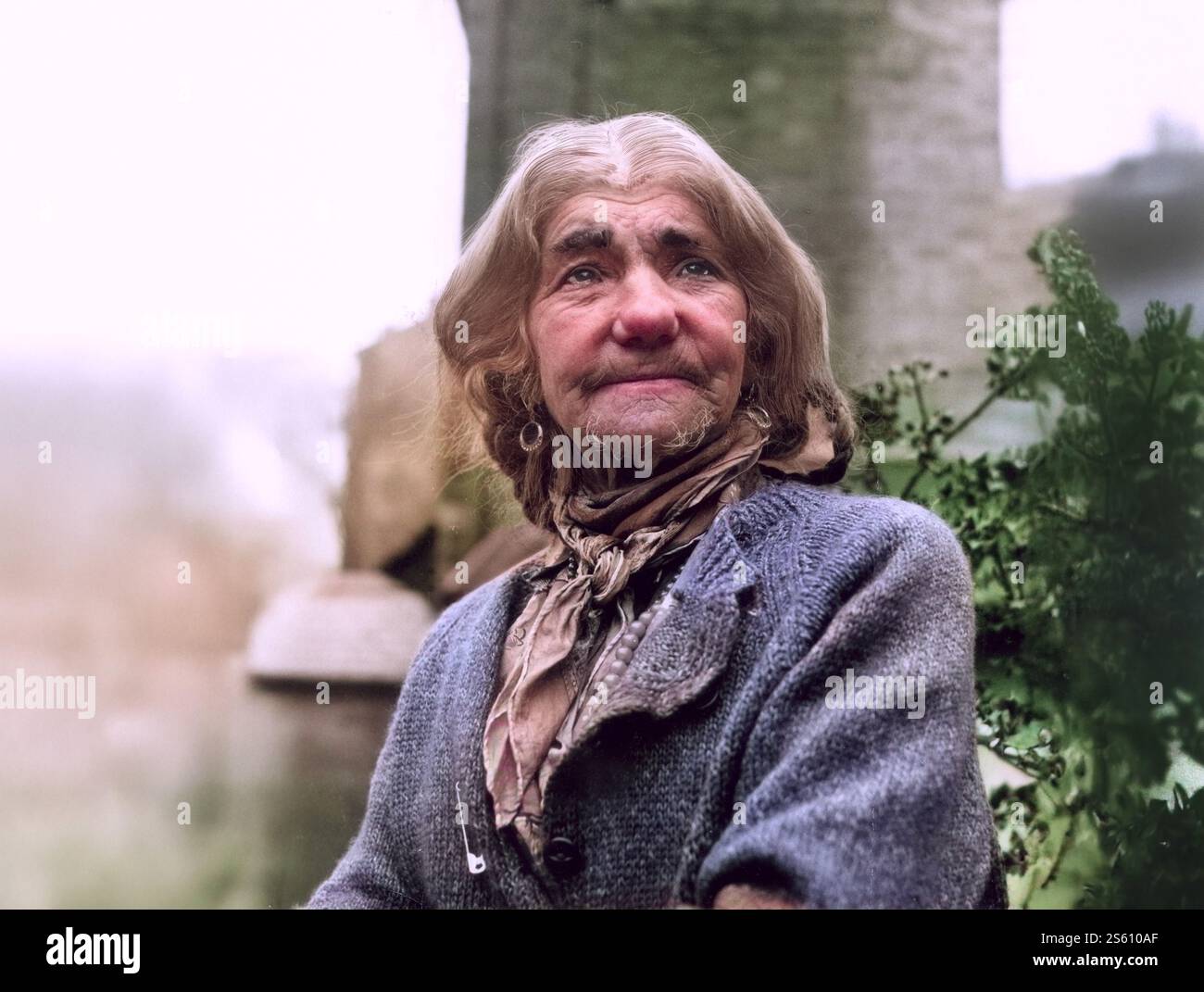 Gypsy woman Sarah Locke in 1964 she died in 1984 aged 104 Stock Photo ...