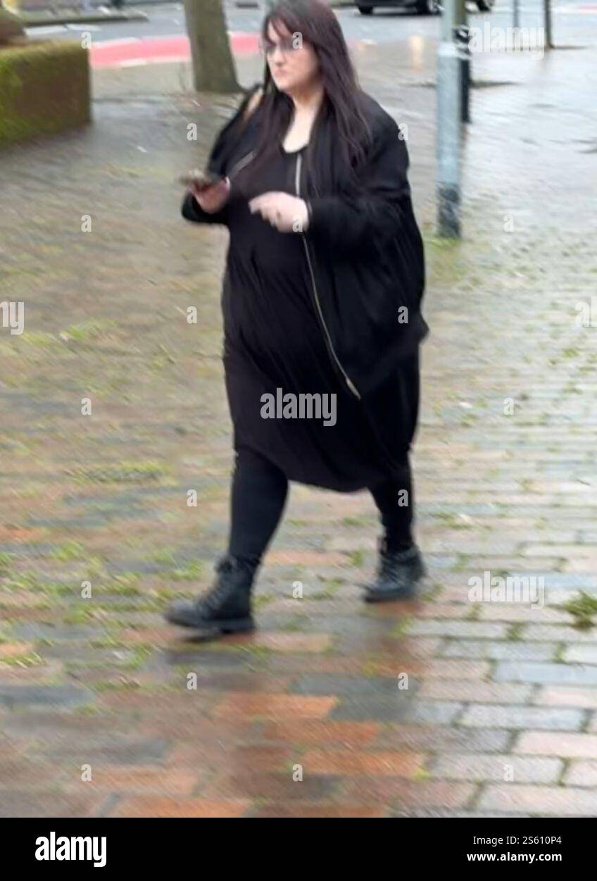 BEST QUALITY AVAILABLE Hayley Bell leaves Portsmouth Crown Court after ...