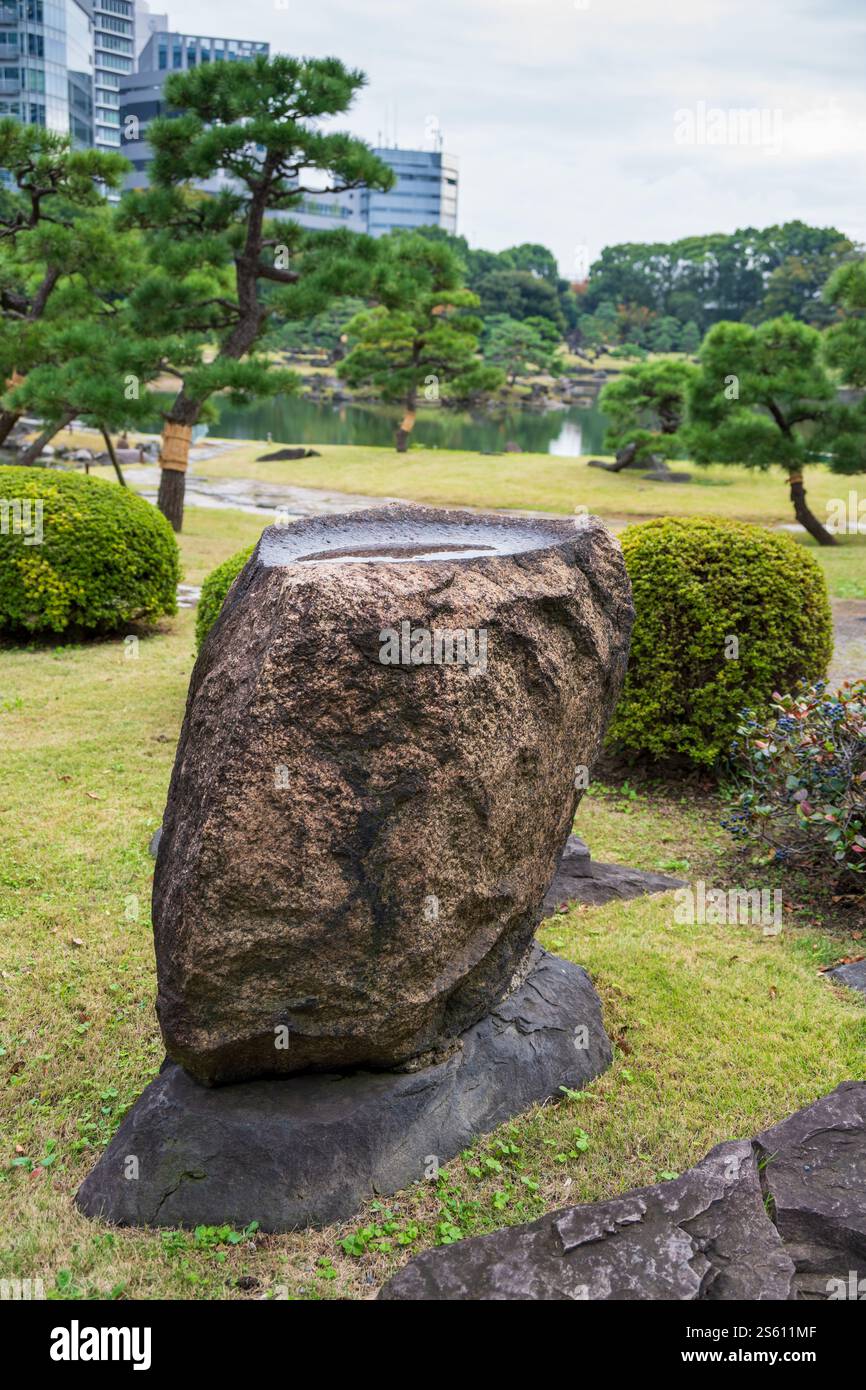 Kyu Shiba Rikyu Japanese Gardens, Tokyo, Japan Stock Photo - Alamy