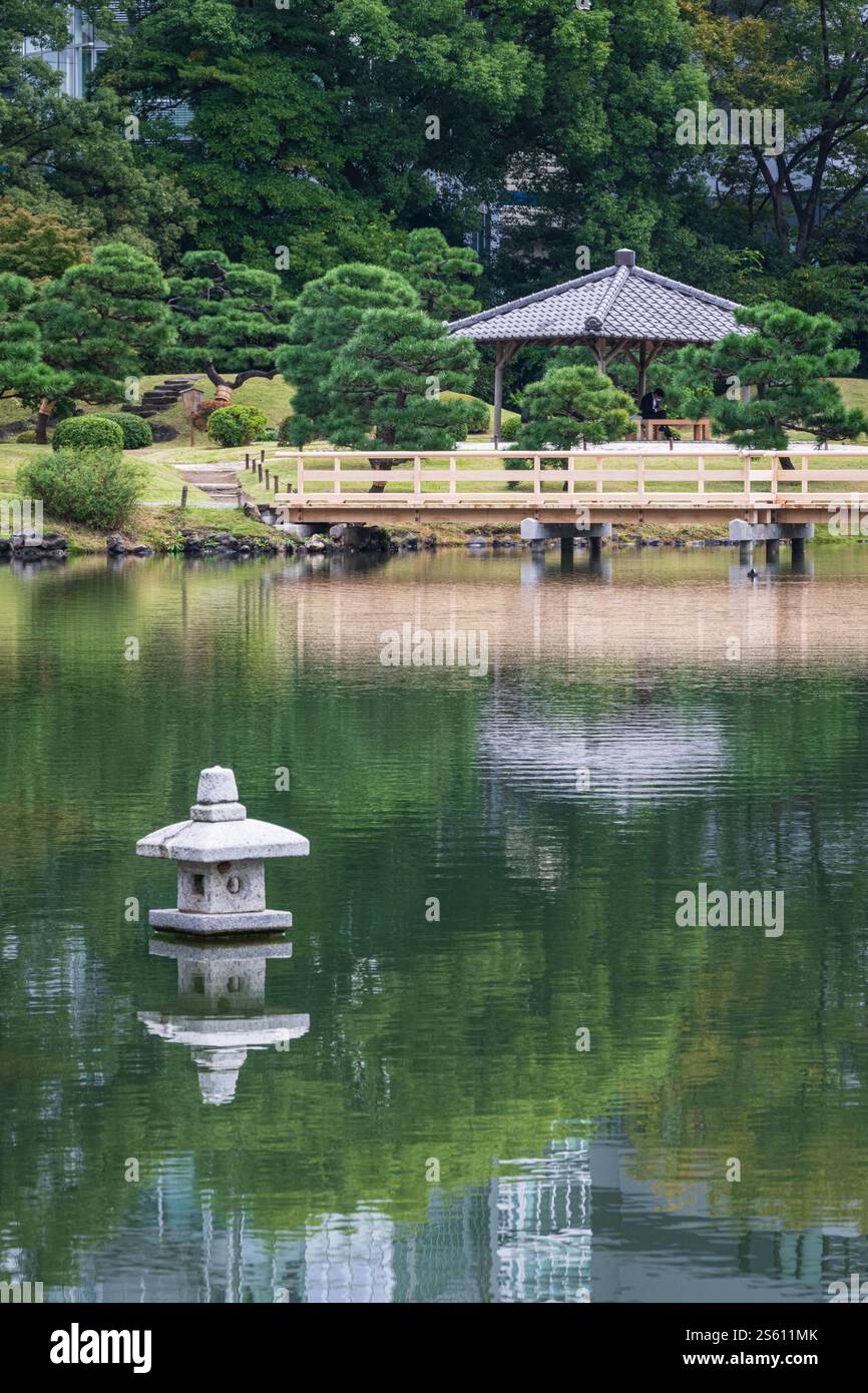 Kyu Shiba Rikyu Japanese Gardens, Tokyo, Japan Stock Photo - Alamy