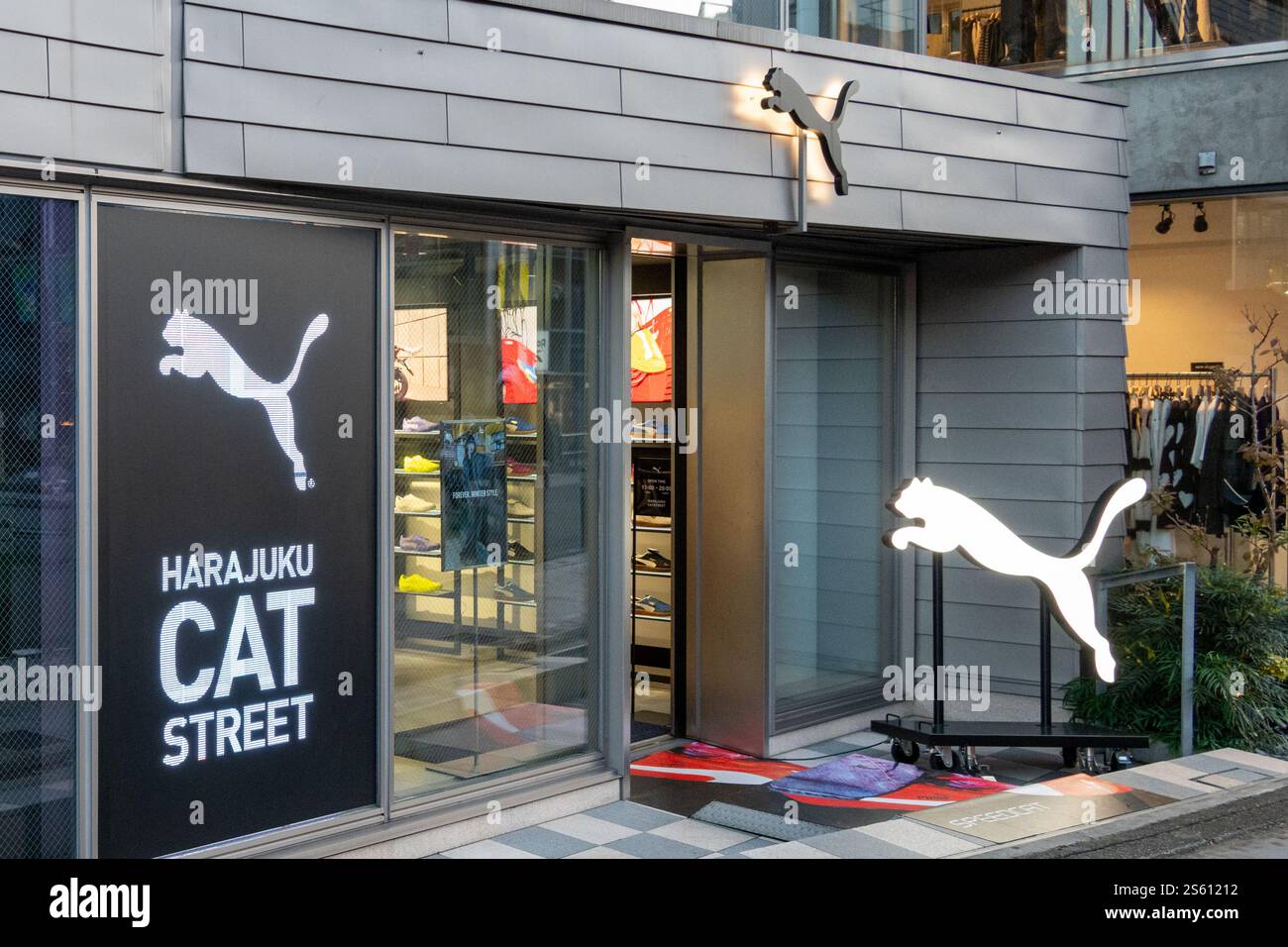 Shibuya japan fashion tokyo hi-res stock photography and images - Alamy