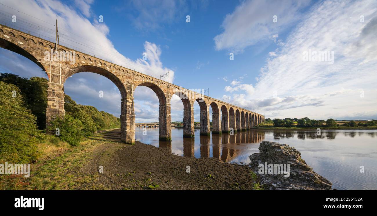 Royal Border Bridge, Berwick-upon-Tweed, north eastern railway link ...