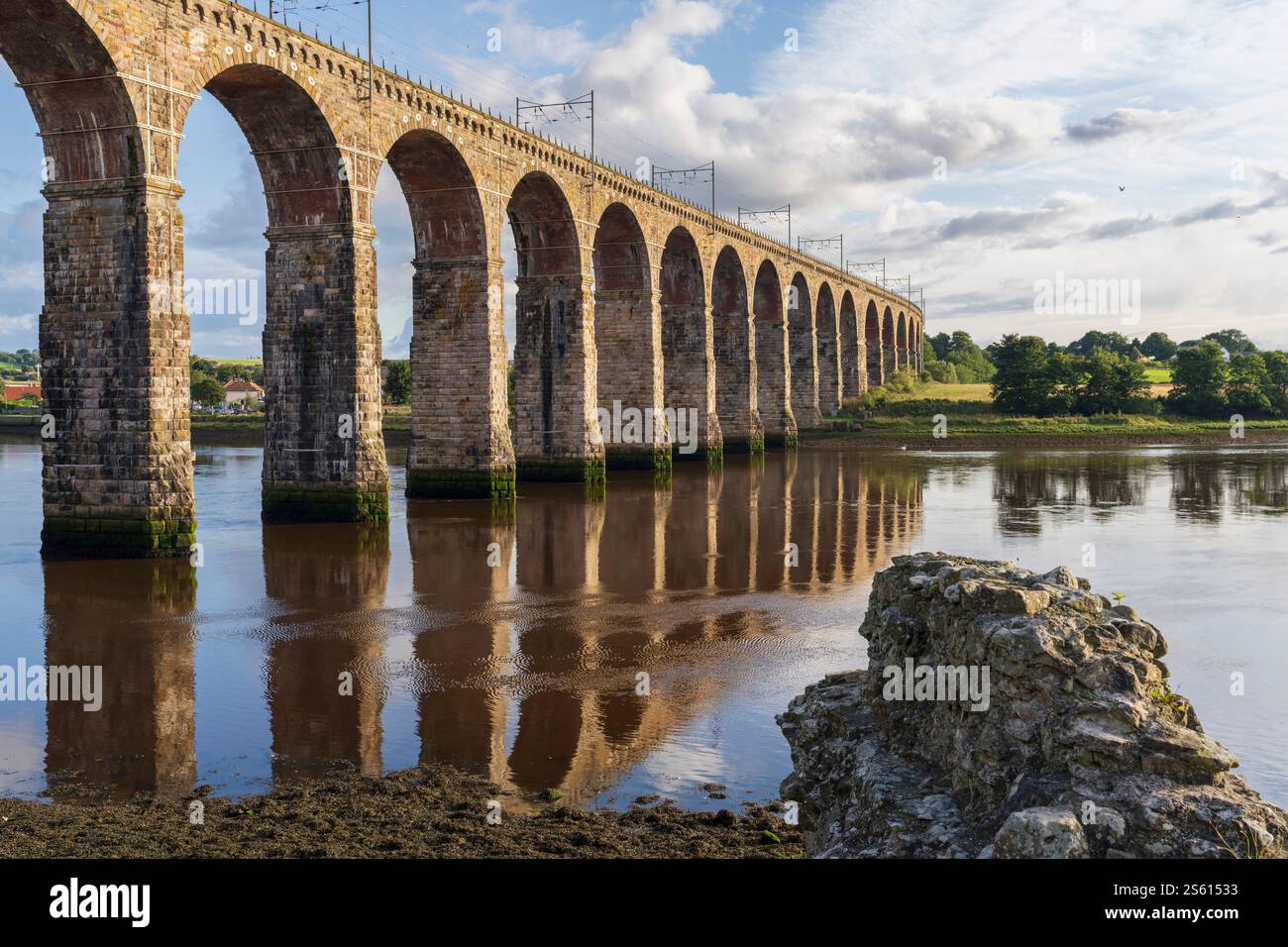 Royal Border Bridge, Berwick-upon-Tweed, north eastern railway link ...