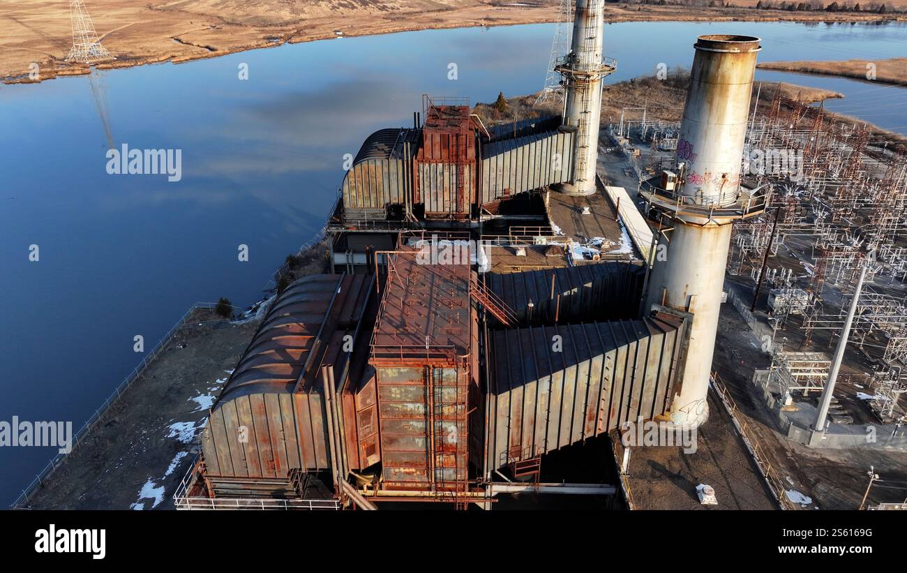 Aerial view of decaying coal power plant on Raritan River in Sayreville ...